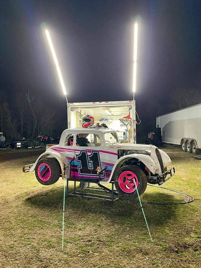 TRAILER LIGHTS | Lizard Lit Pit Lights