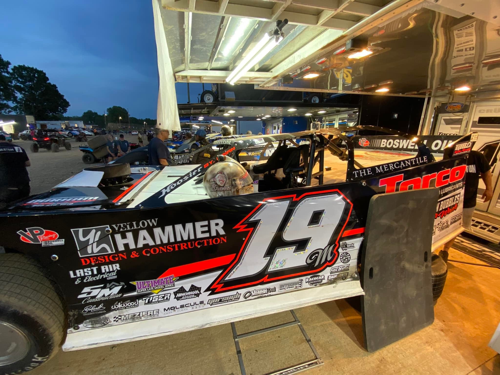 Lizard Lit Pit Lights